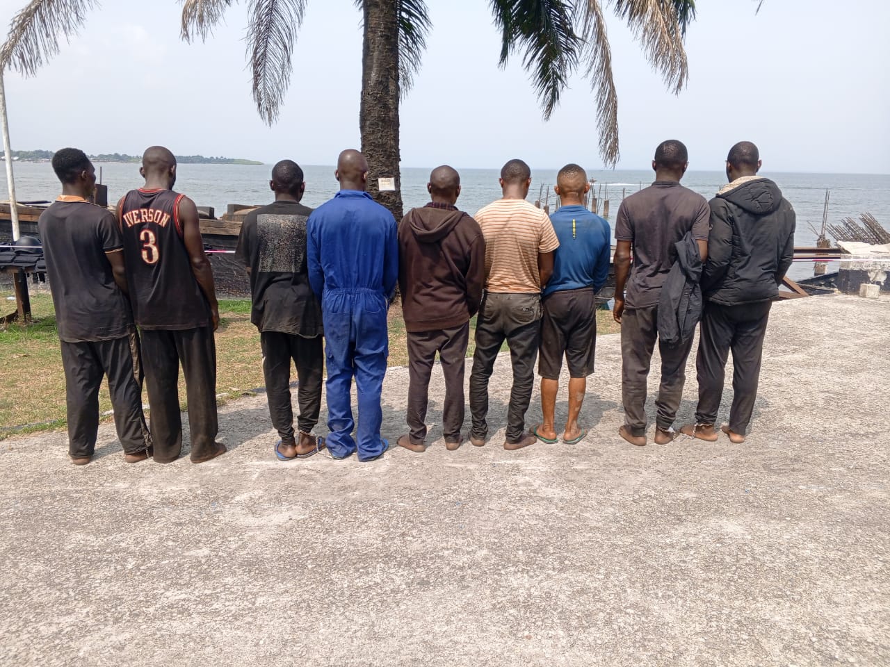 Navy, DSS Arrest 9 Suspected Oil Thieves in Joint Raids - Corruption ...